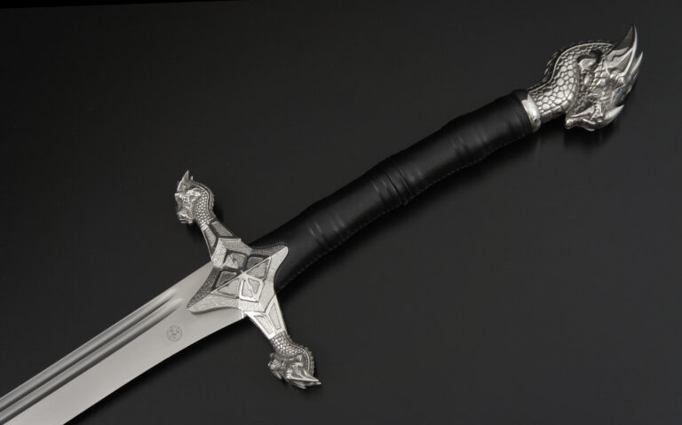 Dragon Scimitar - Raven Armoury