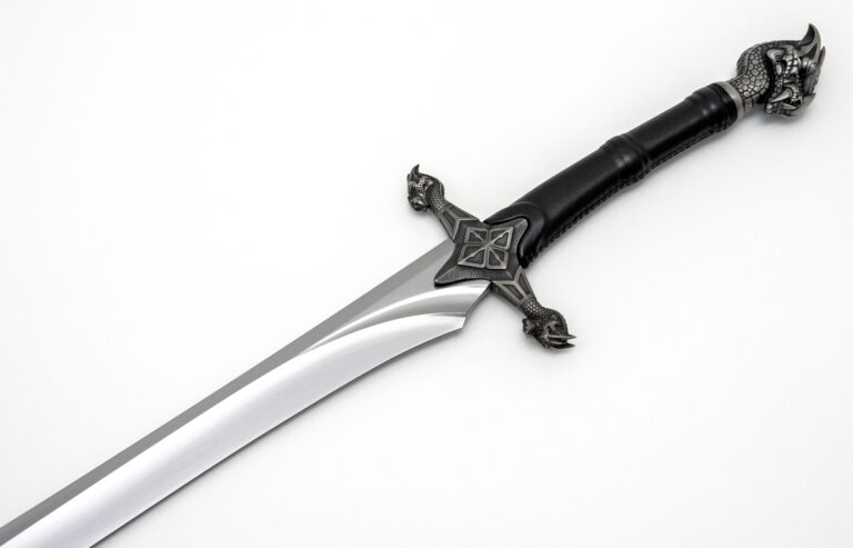 Dragon Scimitar - Raven Armoury